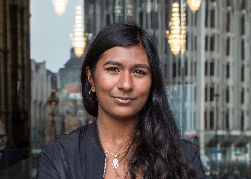 Durch den Monat mit Ash Sarkar (Teil 1): Aber was sind Sie denn? | WOZ ...